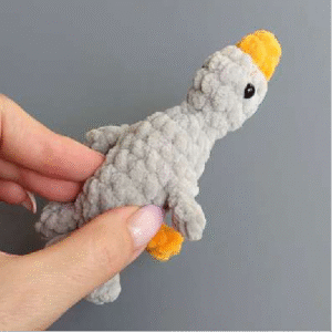 Make This Adorable Free Gosling Amigurumi